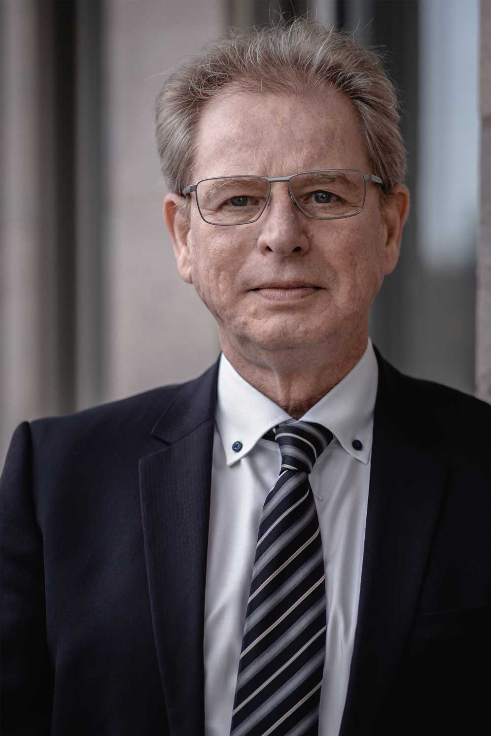 Unsere Anwälte - Dr. Bader & Partner